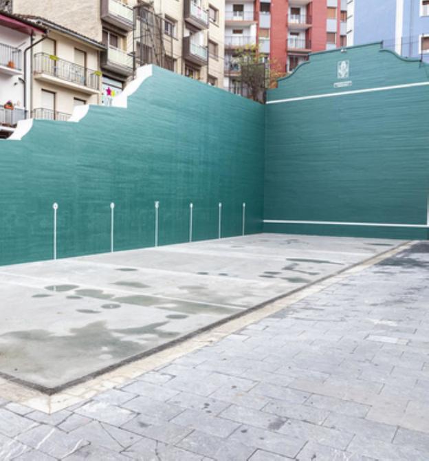 Finalizadas las obras del frontón de la plaza | El Diario Vasco